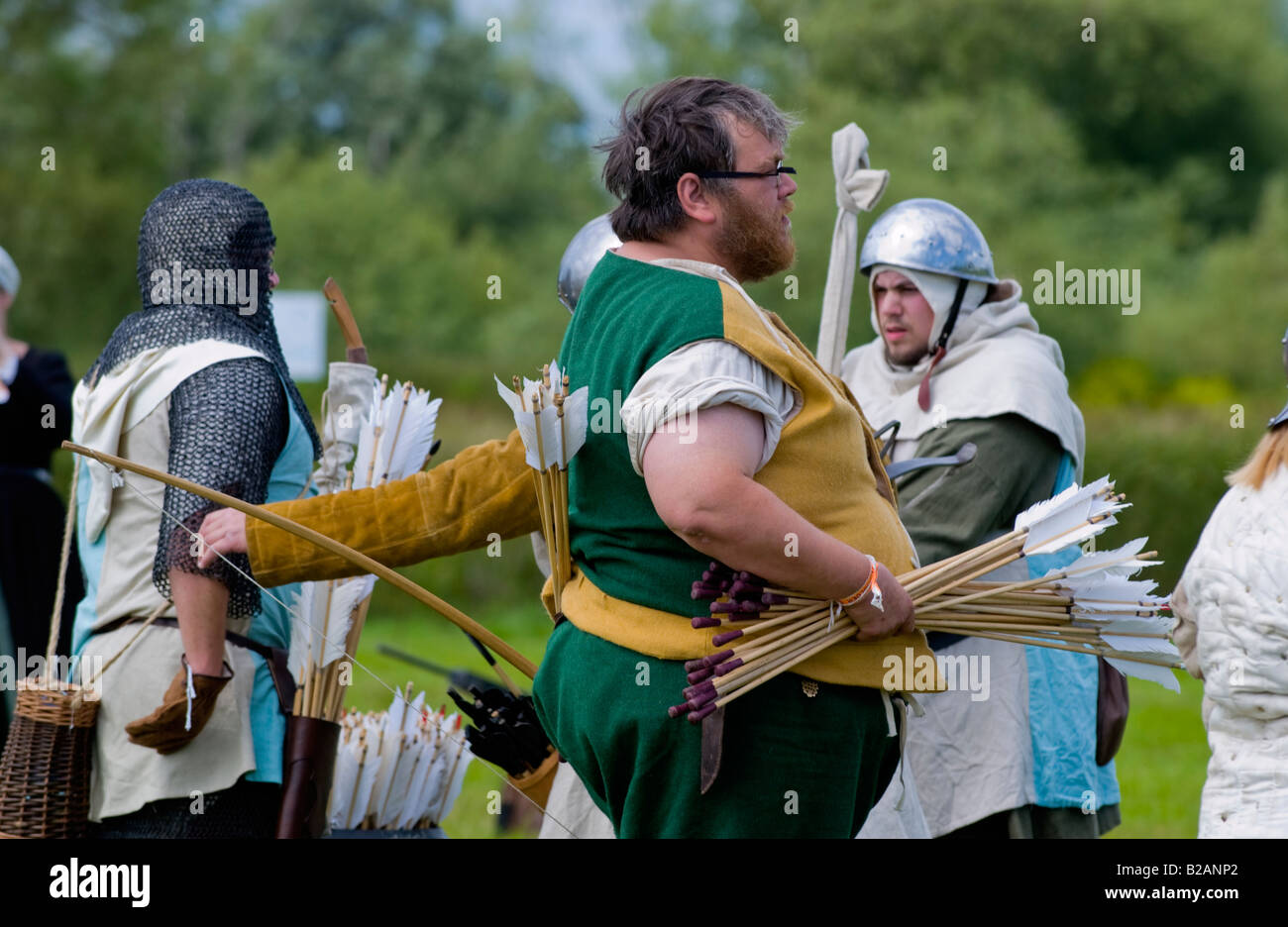 Medieval archers hi-res stock photography and images - Alamy