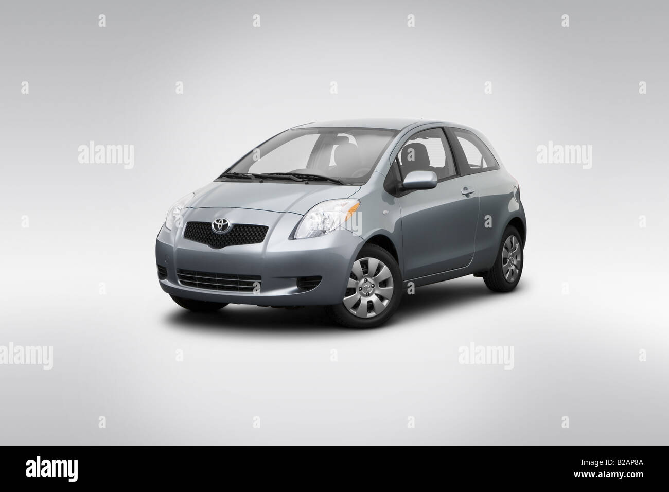 2008 toyota yaris in gray hi-res stock photography and images - Alamy