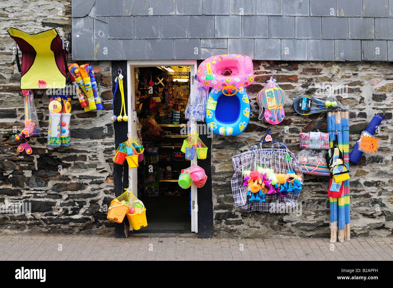 England cornwall cobbles hi-res stock photography and images - Alamy