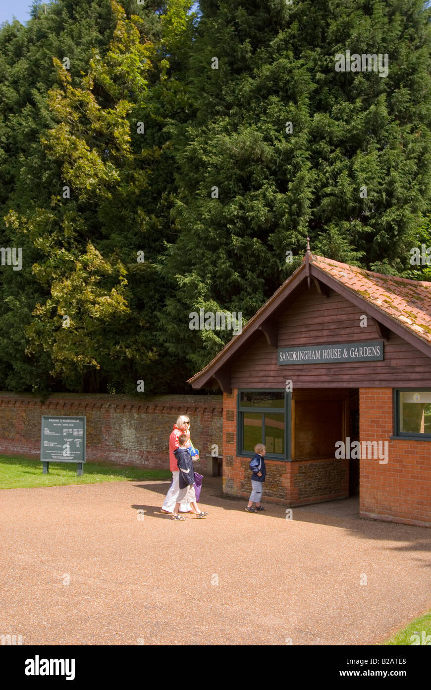 Sandringham house gardens hi-res stock photography and images - Alamy