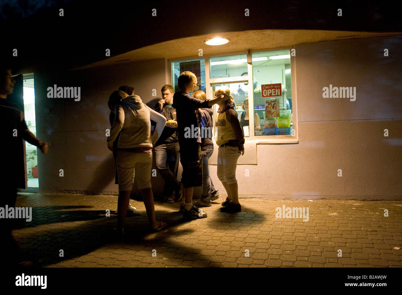 Fast food outlet Stock Photo - Alamy