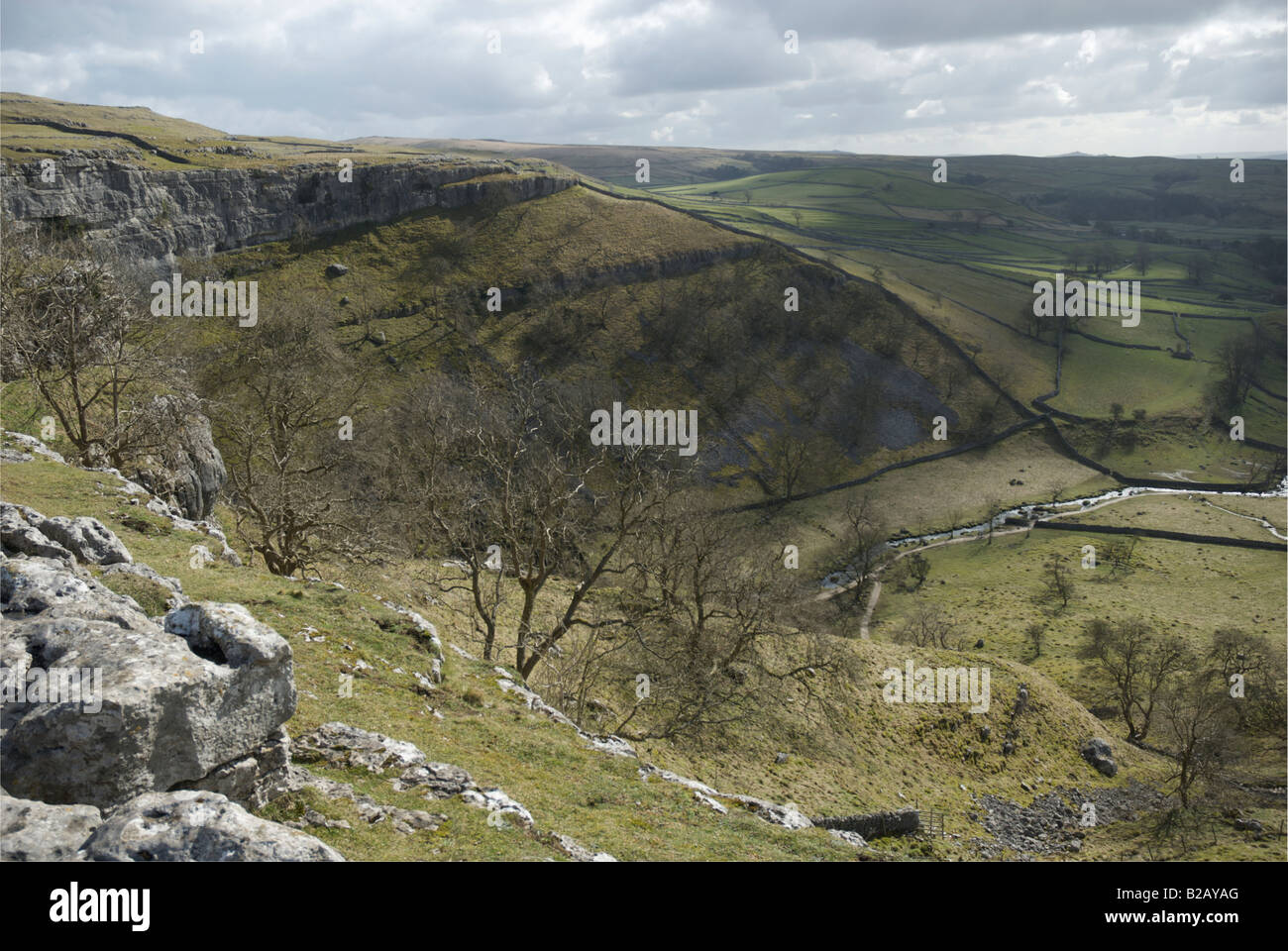 From malham cove hi-res stock photography and images - Alamy