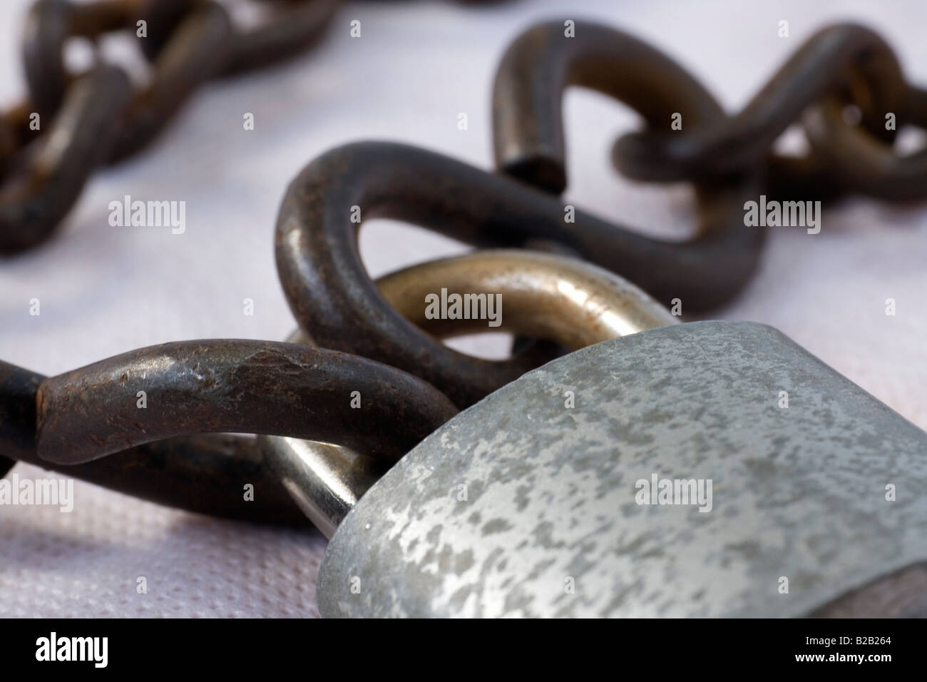 A padlock and chain Stock Photo - Alamy