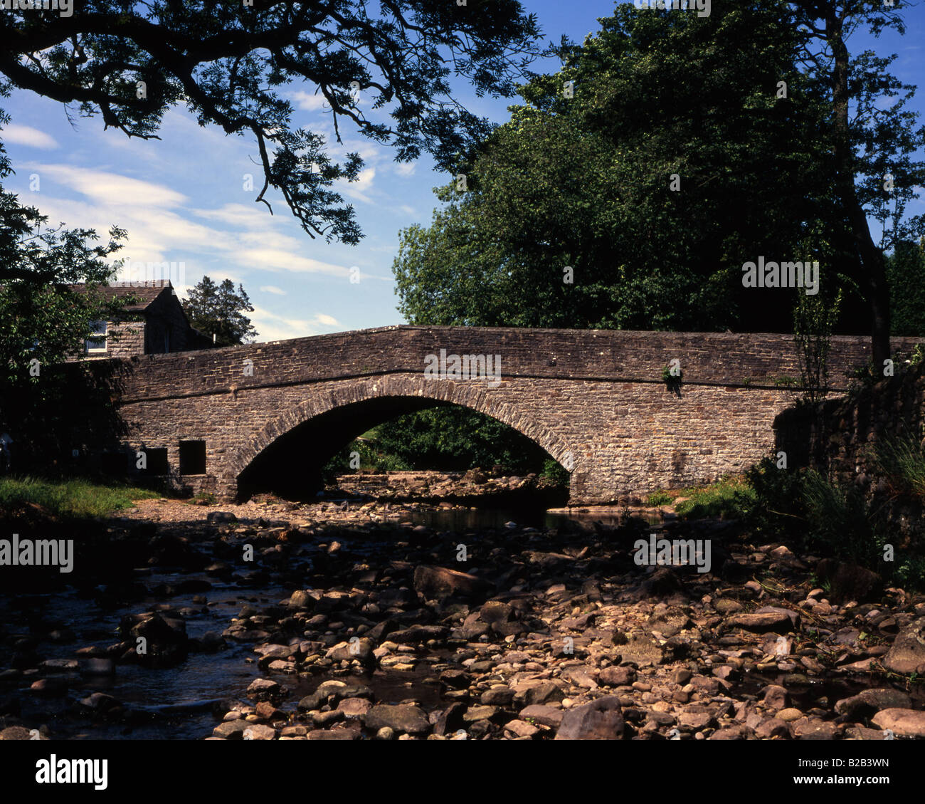 Stone Bridge across Hearne Beck, Hadraw, Hawes, Yorkshire Dales ...