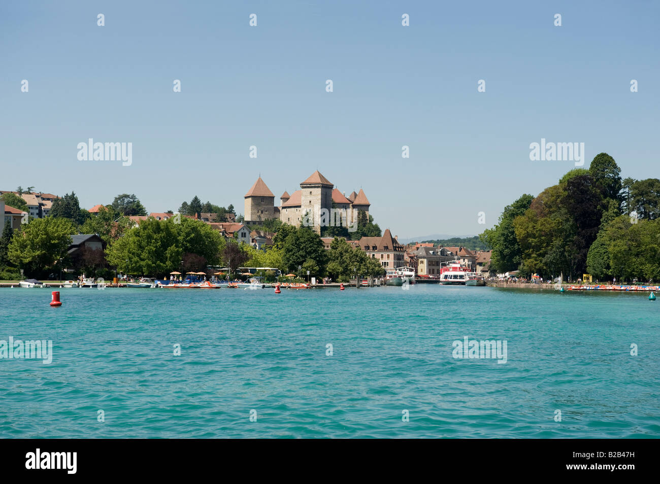 medieval annecy with tourist boats and lake Stock Photo - Alamy
