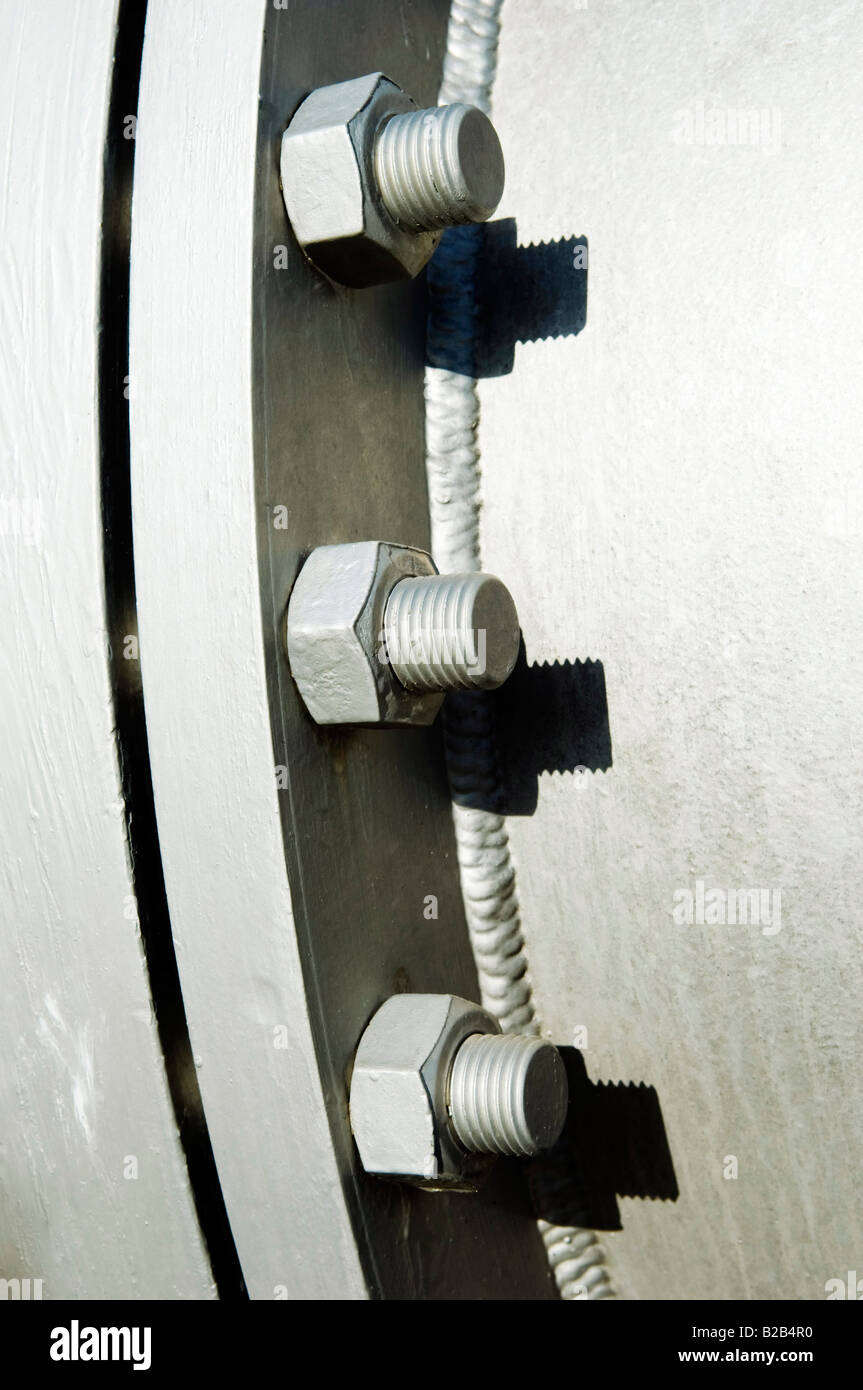 Pipeline connectors hi-res stock photography and images - Alamy