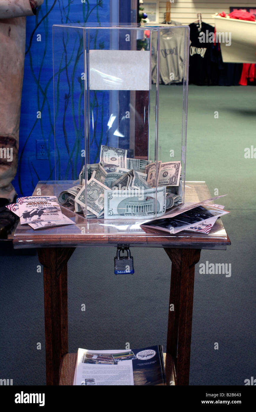Donation box museum hi-res stock photography and images - Alamy
