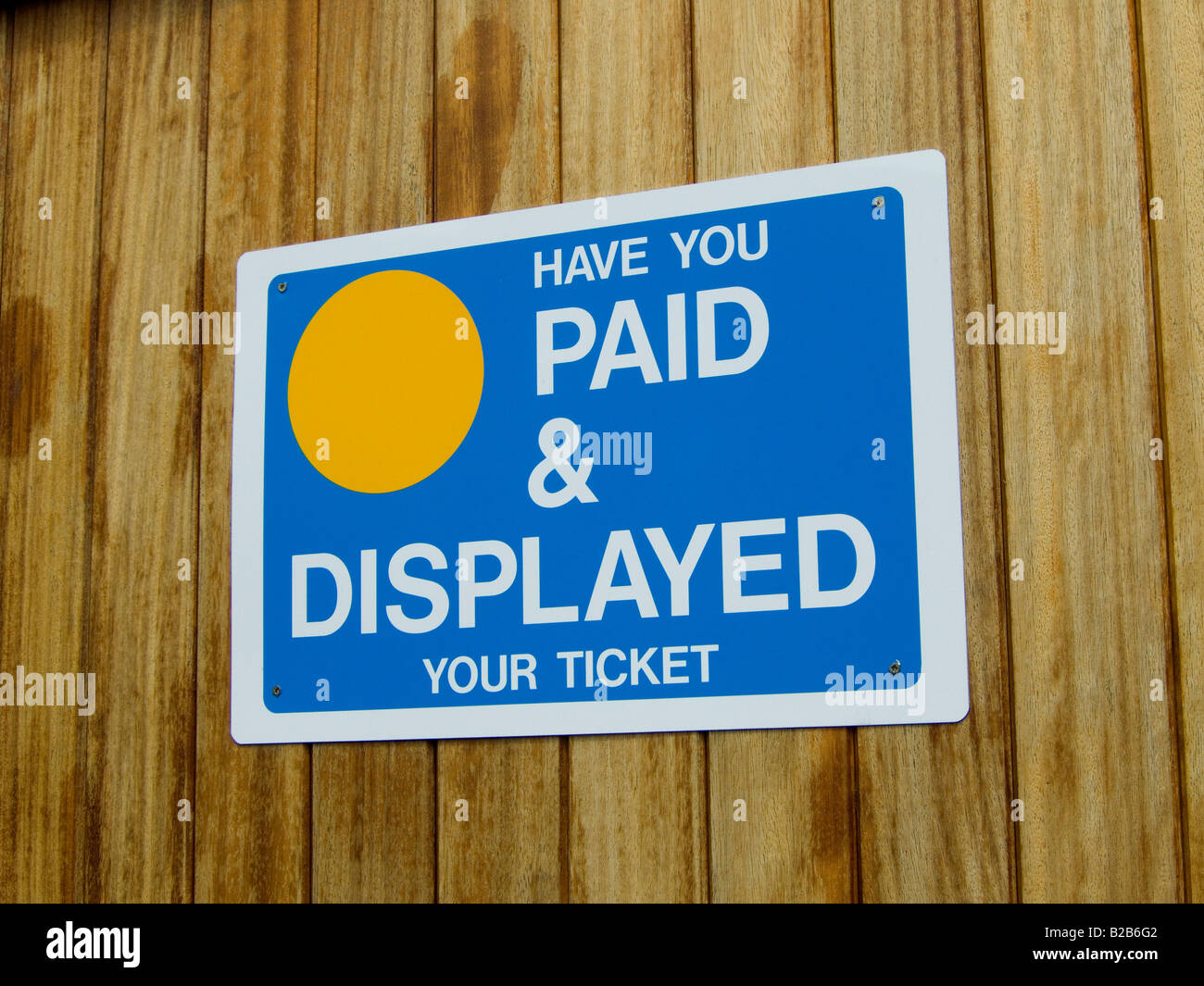 Paid displayed sign hi-res stock photography and images - Alamy