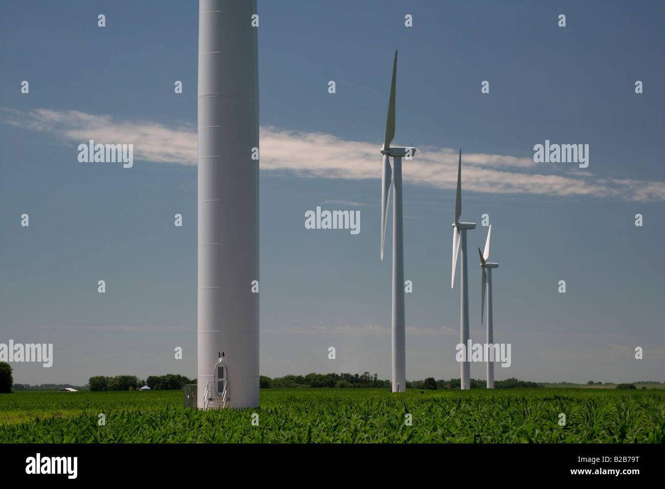 Electrical wind generator hi-res stock photography and images - Alamy