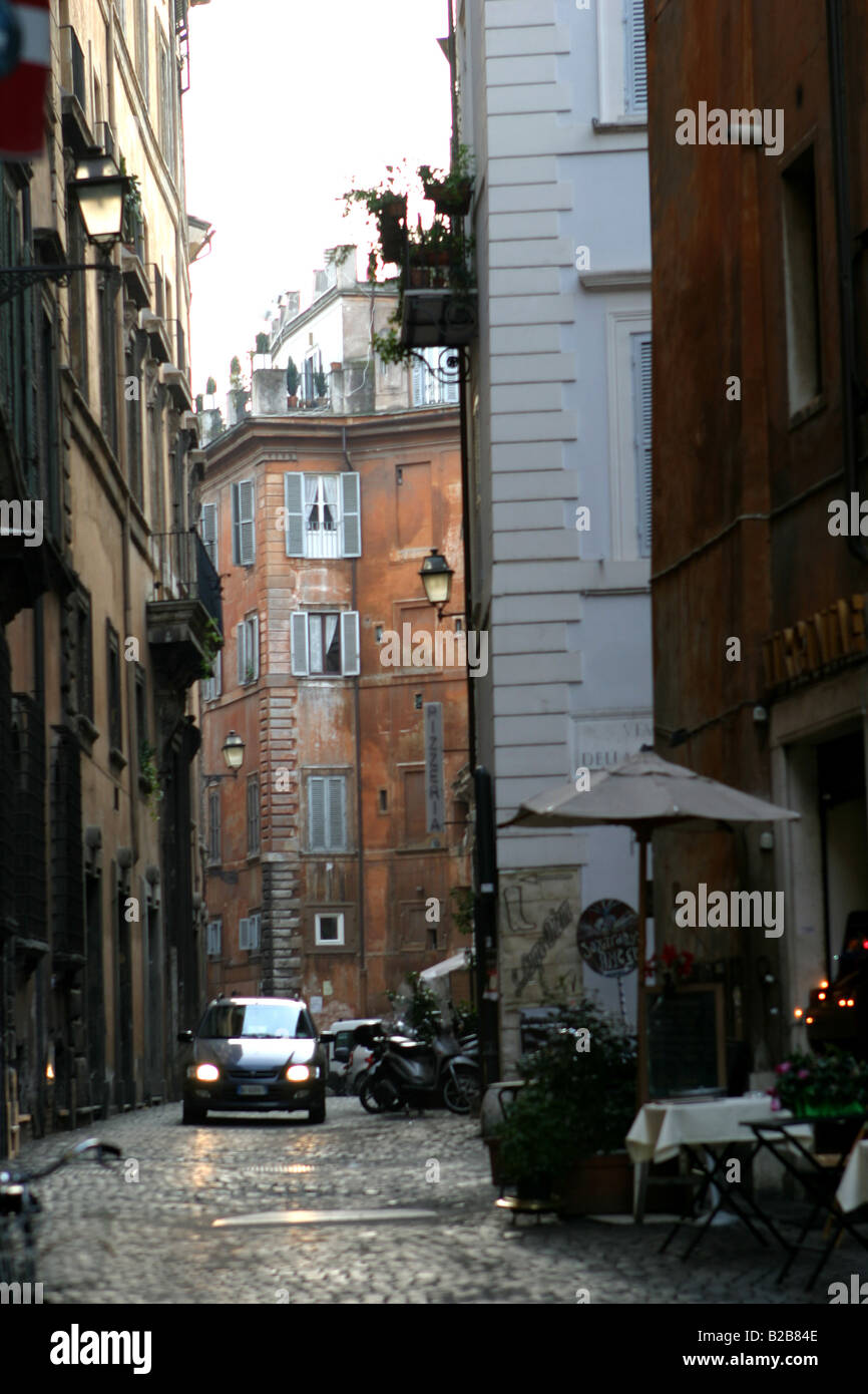 Street scenes in Rome Italy shortly before Christmas in 2006 Stock ...
