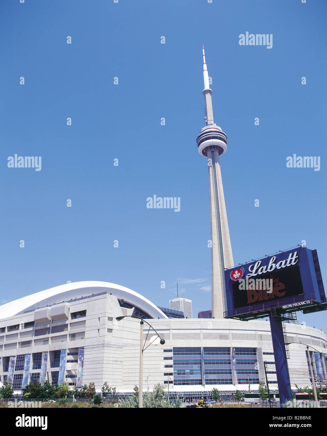 Cn tower and skydome hi-res stock photography and images - Alamy