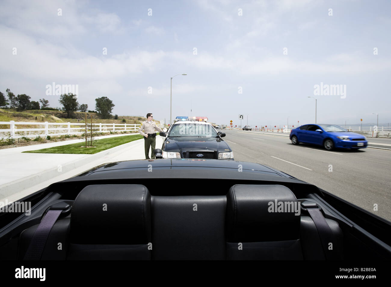 Car from rear hi-res stock photography and images - Alamy