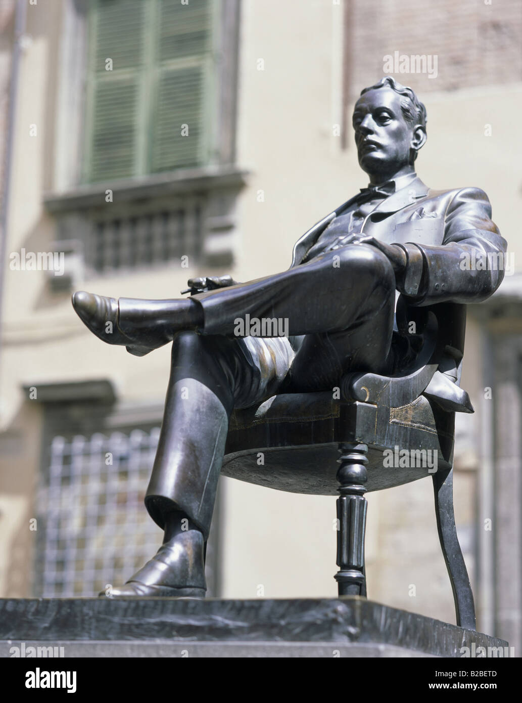 Puccini statue Lucca Tuscany Italy Stock Photo - Alamy