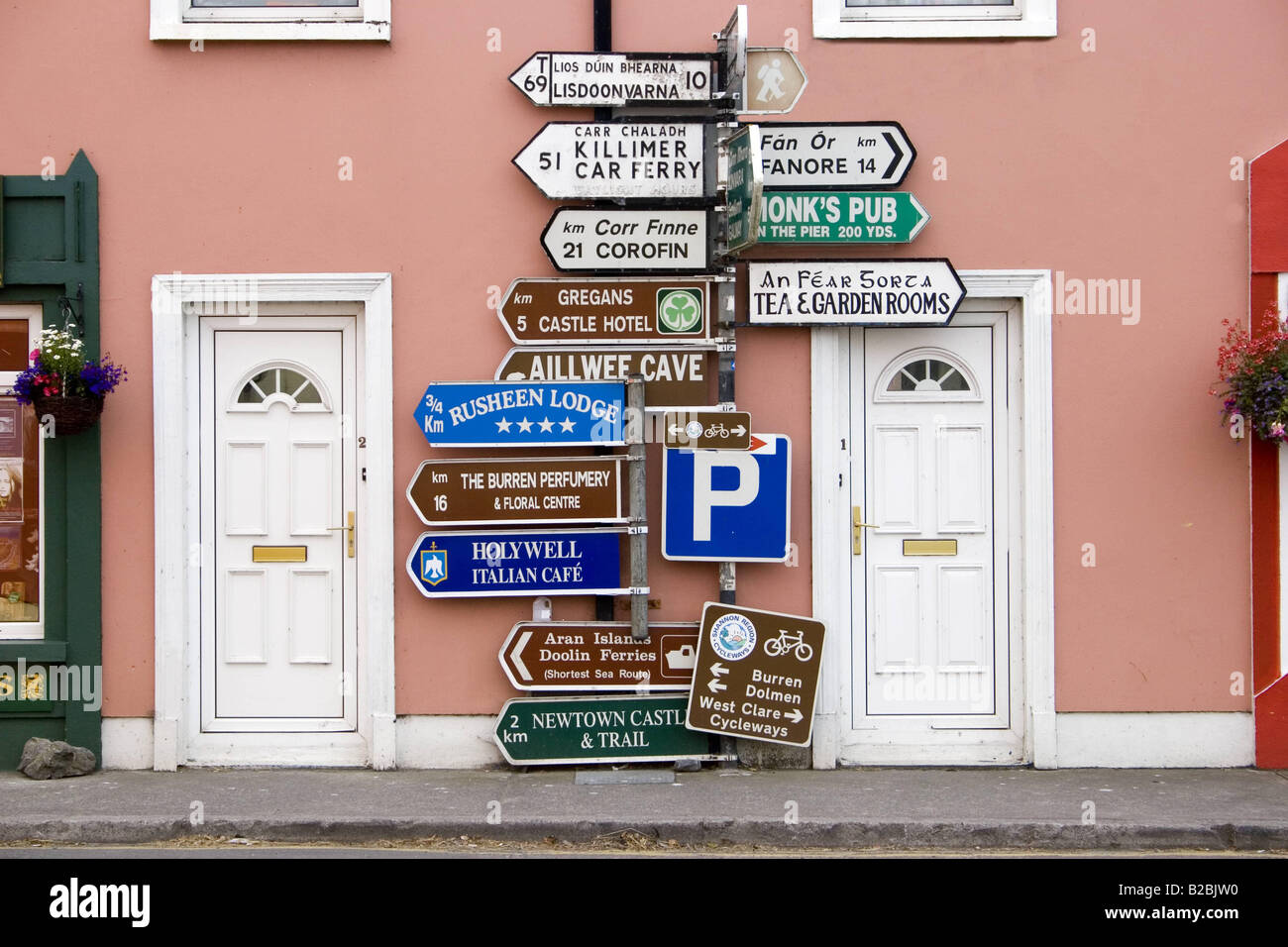 Ballyvaughan road signs Date 21 12 2007 Ref B886 109833 0128 COMPULSORY ...