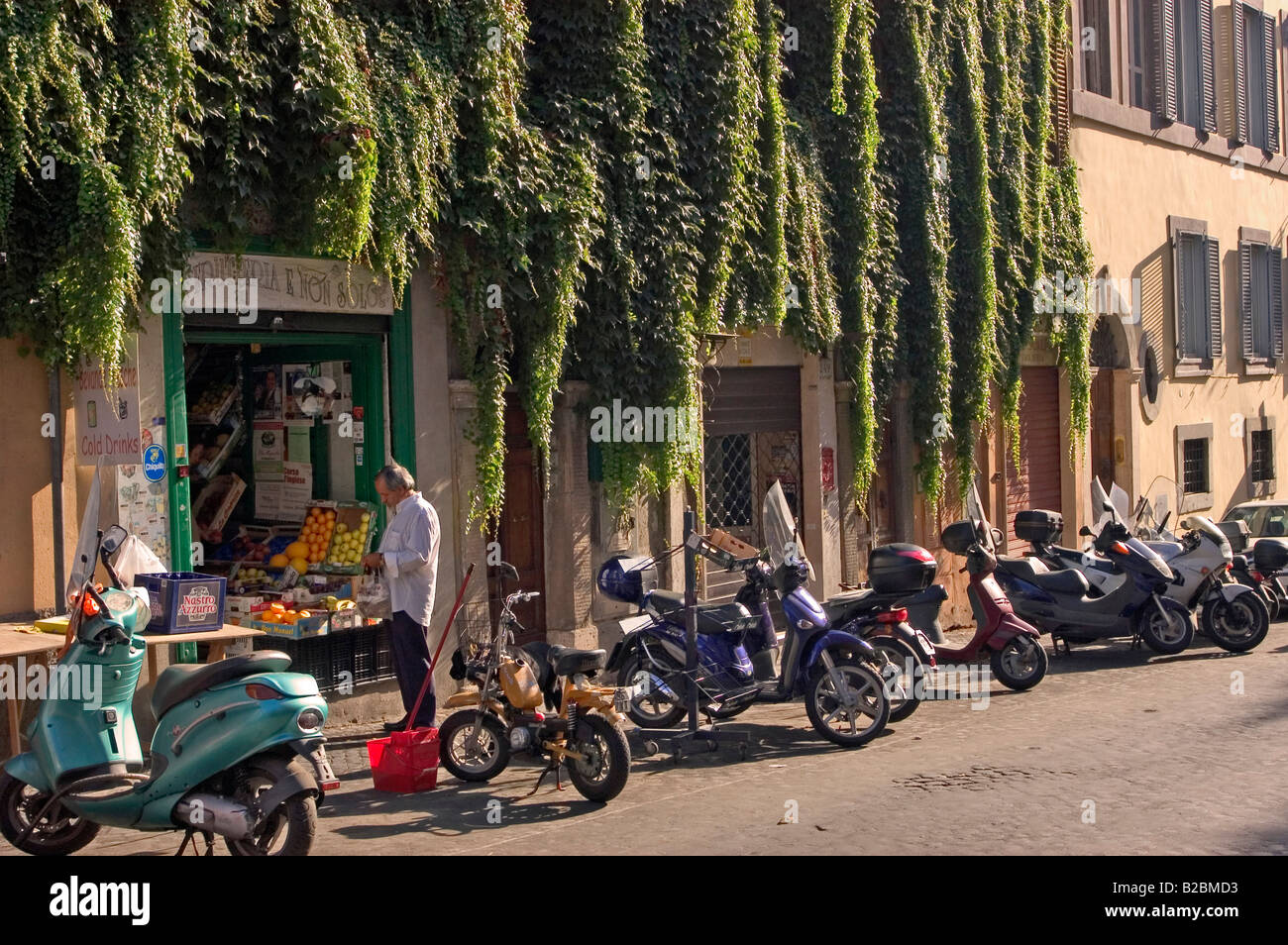 Backstreets Of Rome High Resolution Stock Photography and Images - Alamy