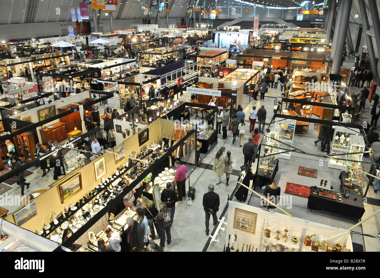 Overview of the "antiques. design. room", lifestyle fair centred on ...