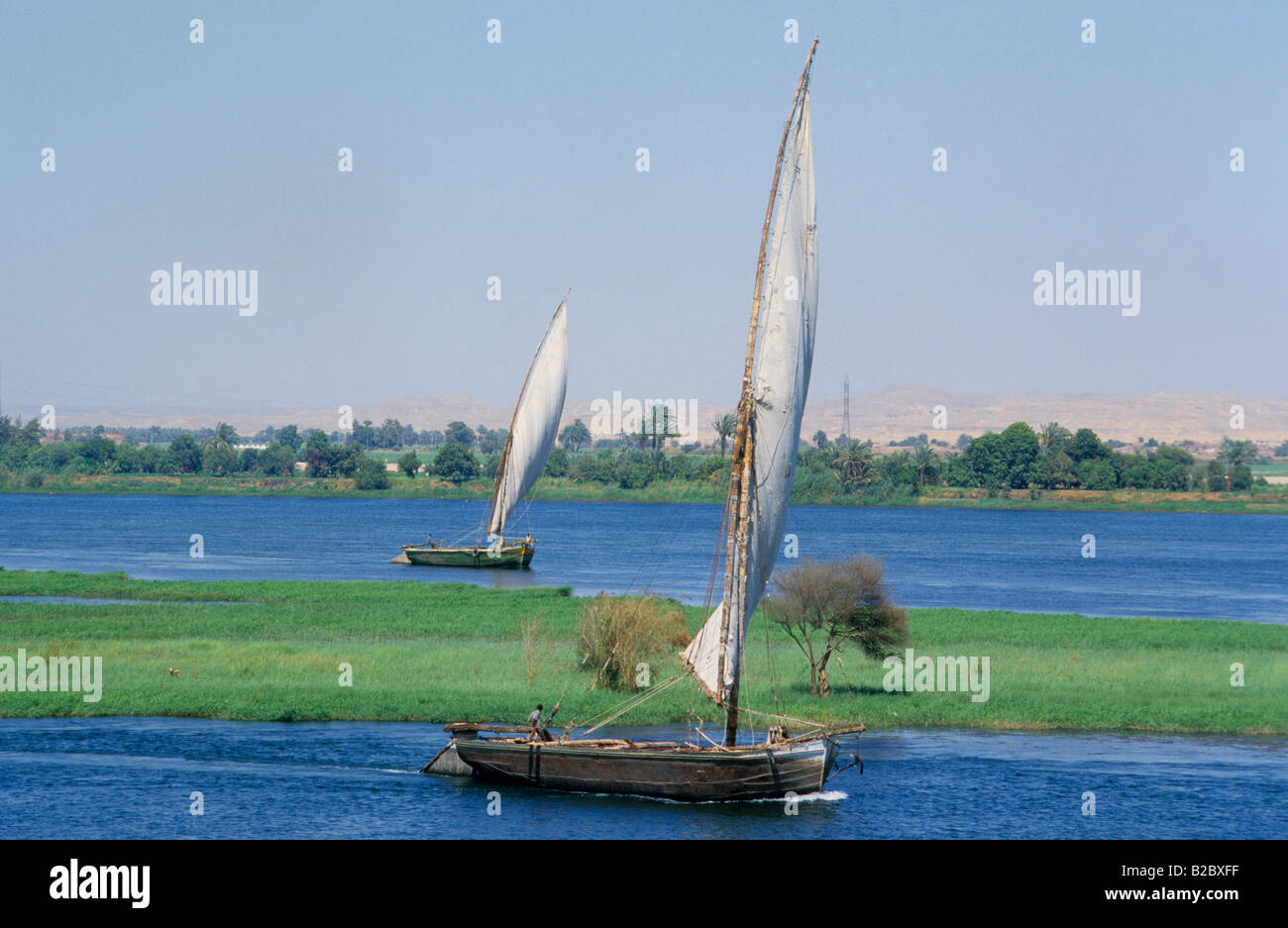 Felucca hi-res stock photography and images - Alamy
