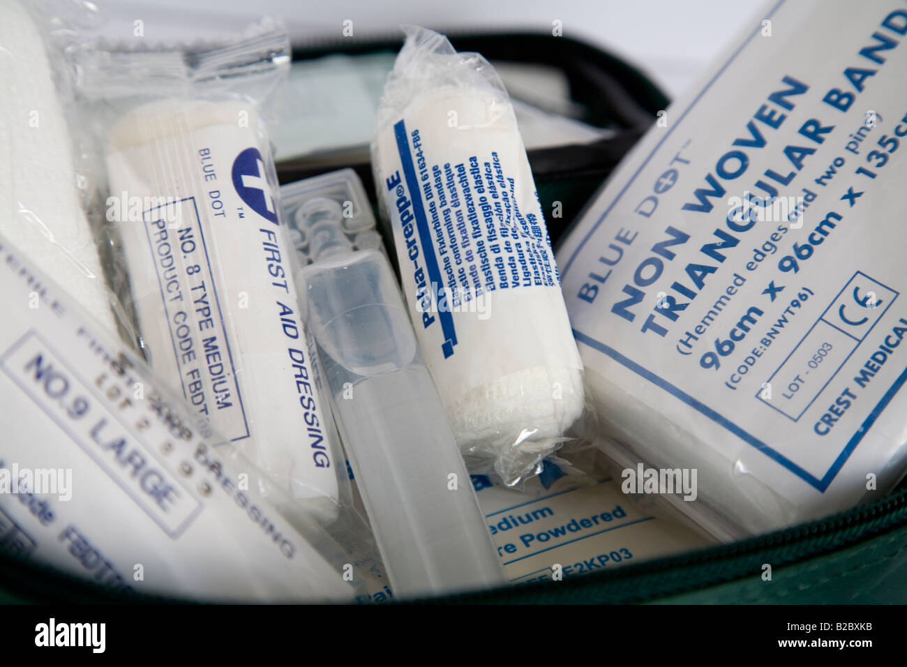 Kit emergency hi-res stock photography and images - Alamy