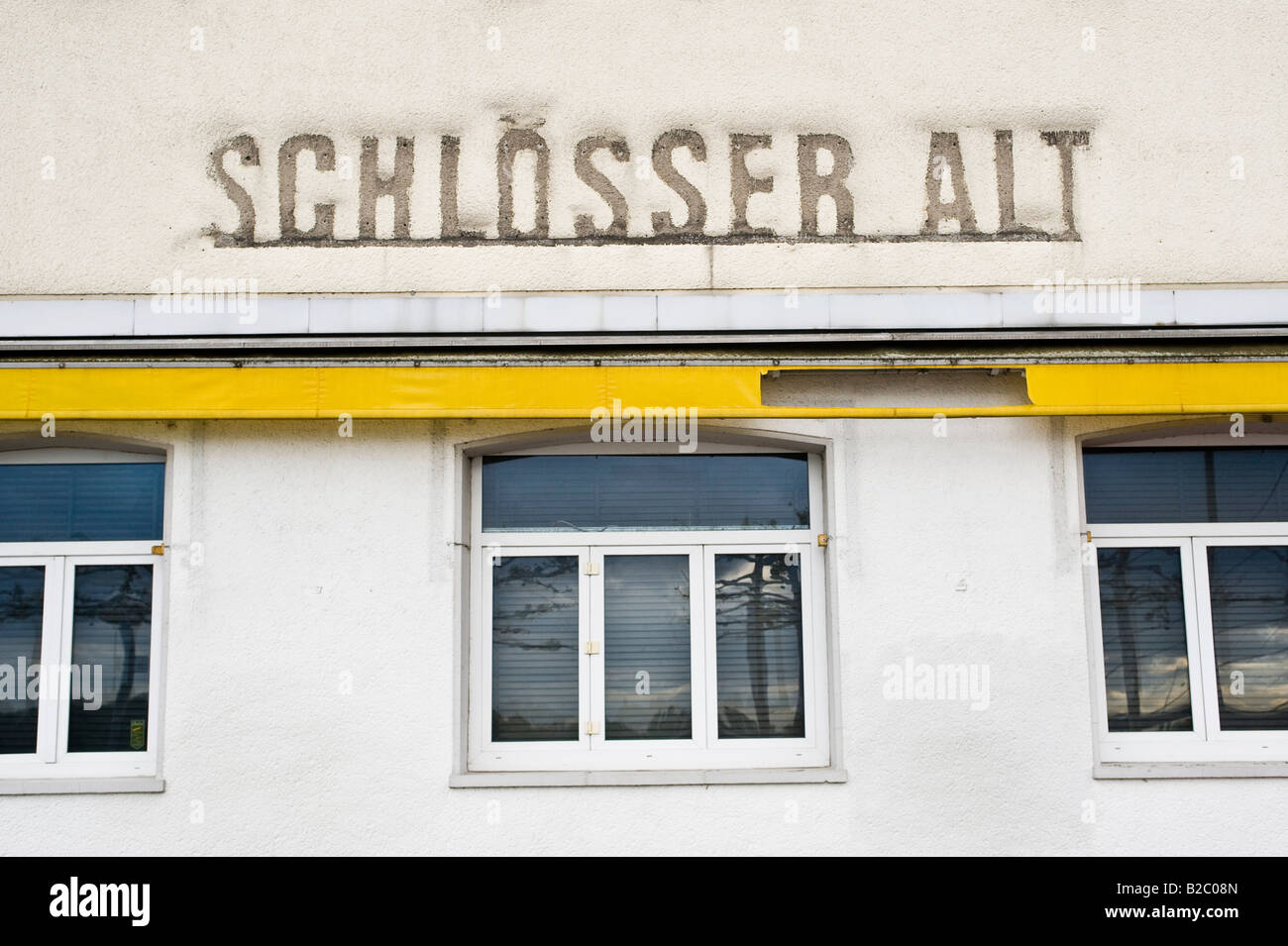 Missing sign hi-res stock photography and images - Alamy