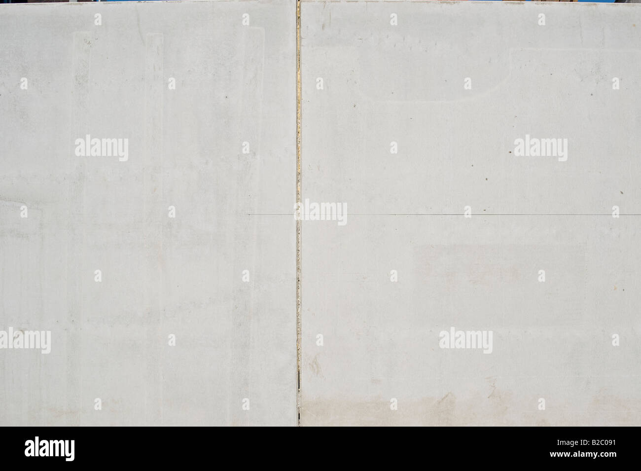 Two concrete blocks hi-res stock photography and images - Alamy