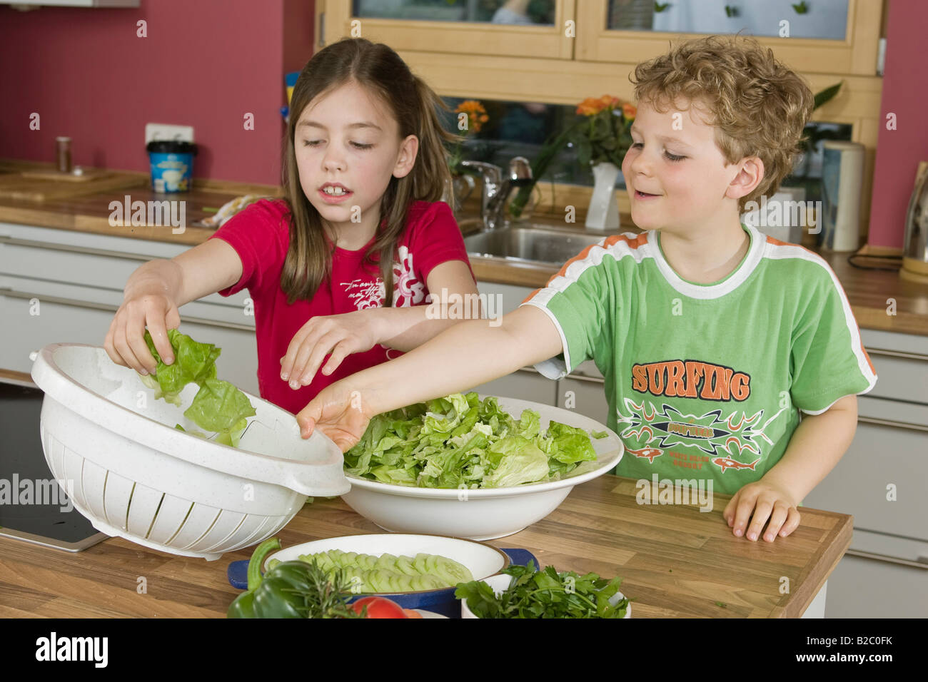 Children, cooking together Stock Photo - Alamy