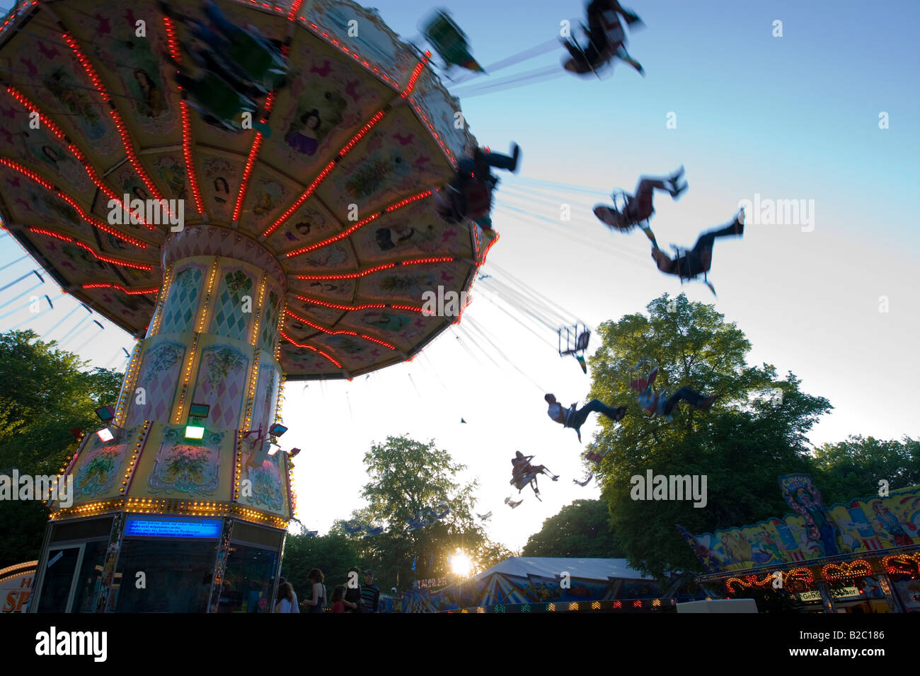 Chair o planes roundabout hi-res stock photography and images - Alamy