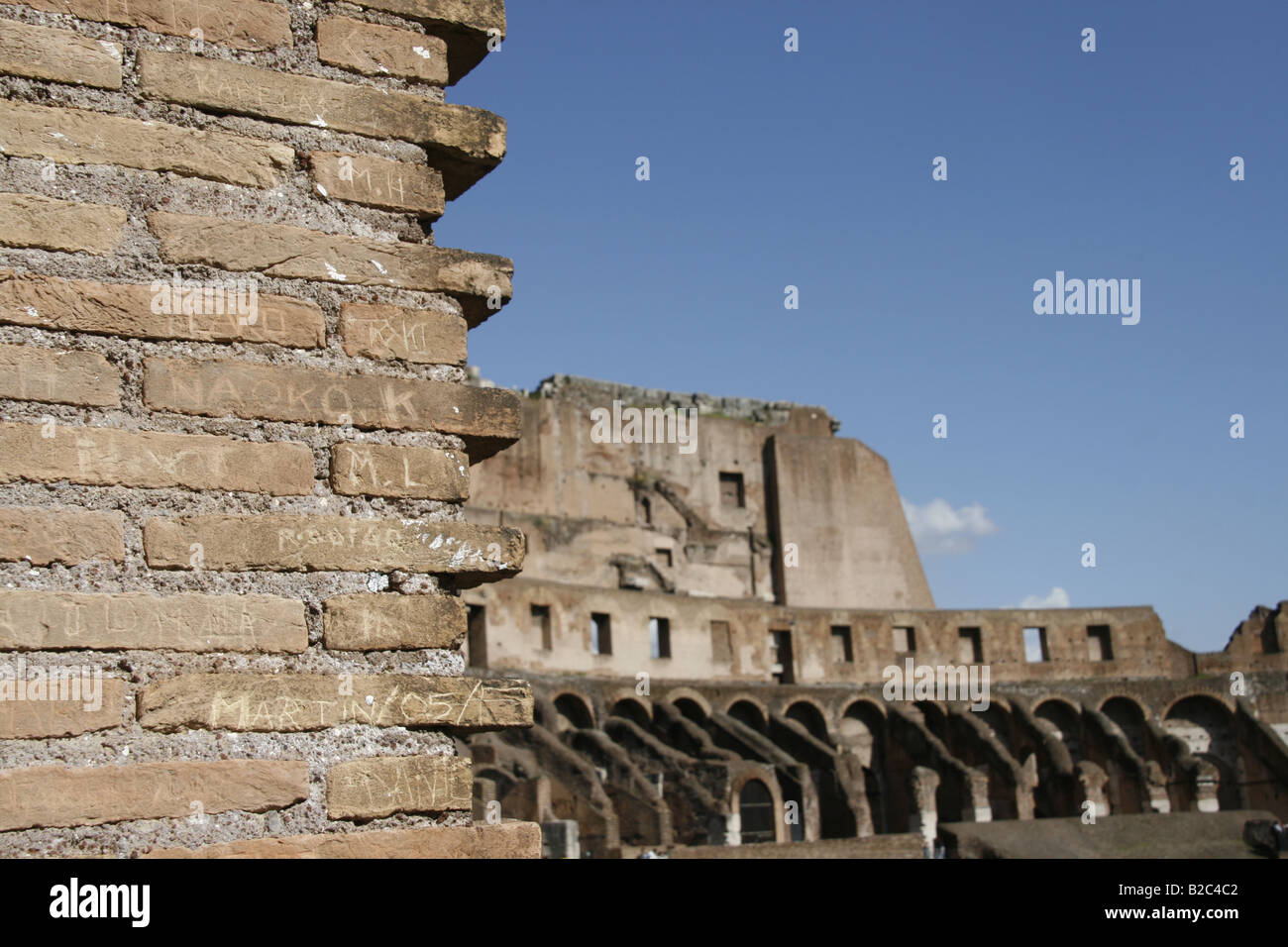 inside the colosseum amphitheatre, rome Stock Photo - Alamy