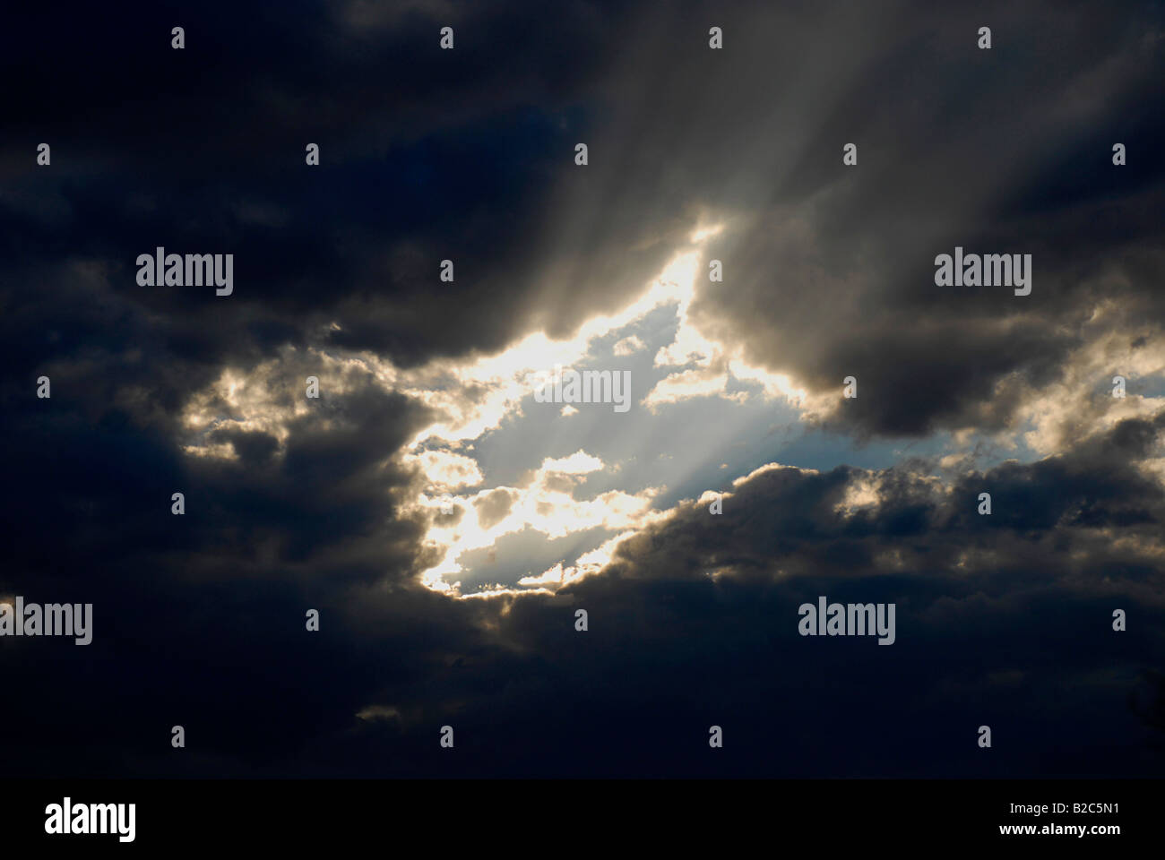 Dramatic clouds near Yulara, Northern Territory, Australia Stock Photo ...