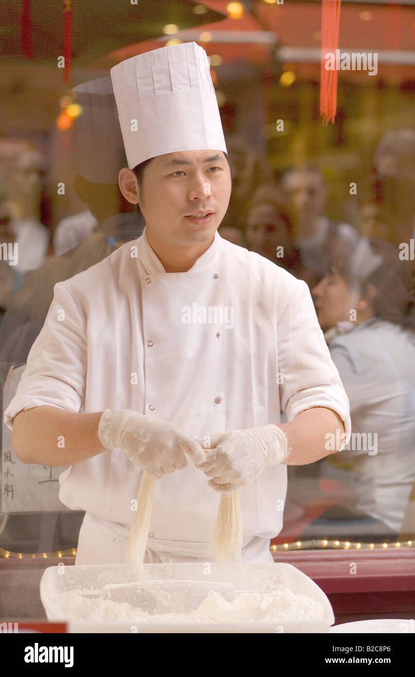 Chinese chef london hi-res stock photography and images - Alamy