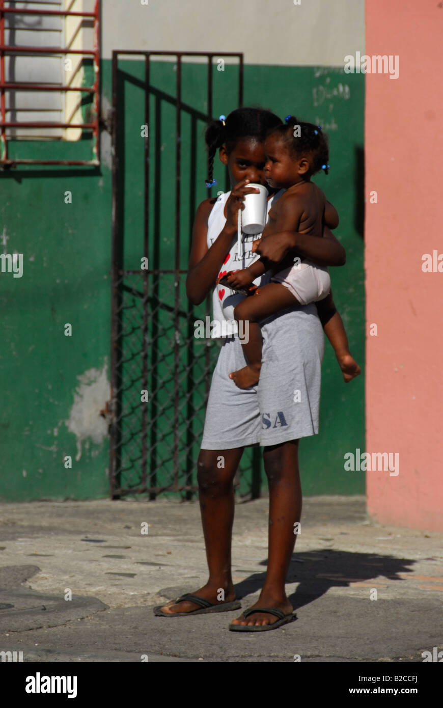 Local town dominican republic poverty hi-res stock photography and ...