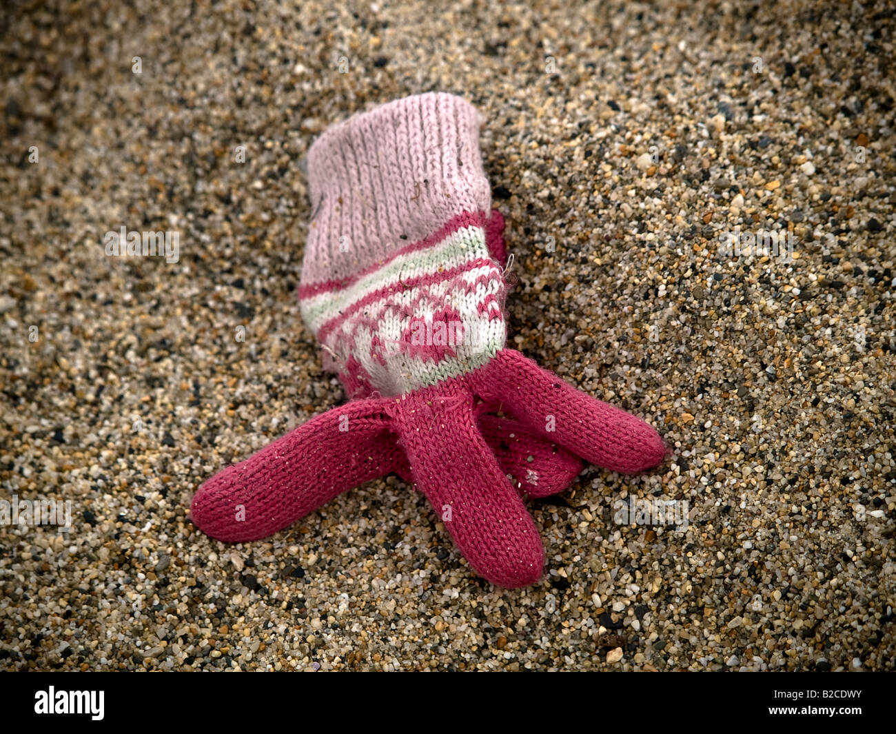 Lost glove hi-res stock photography and images - Alamy