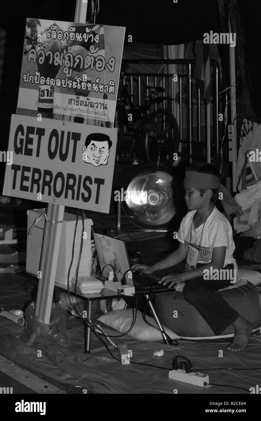 Anti government slogans hi-res stock photography and images - Alamy