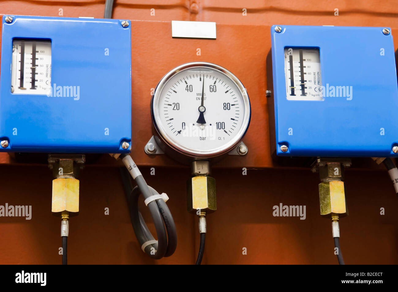 Pressure gauge and pressure controllers Stock Photo - Alamy