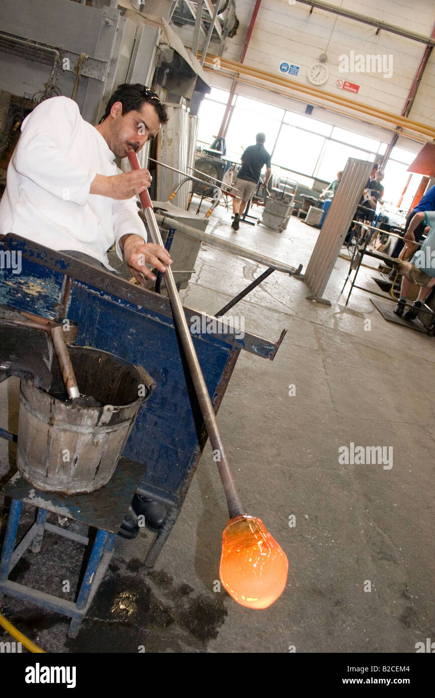 Glass blowing factory hi-res stock photography and images - Alamy