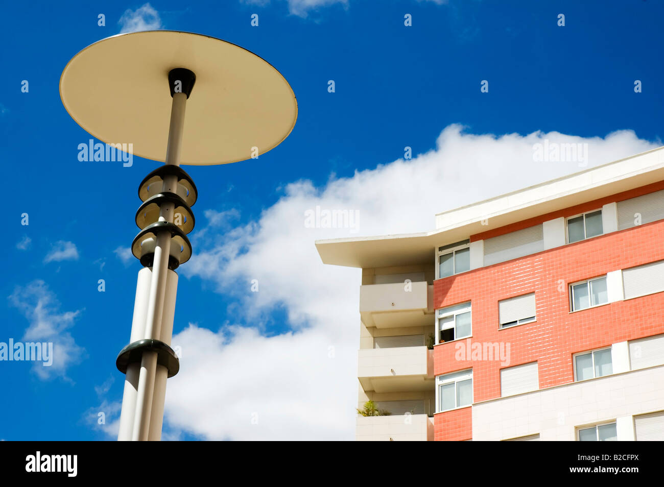 Modern streetlight hi-res stock photography and images - Alamy