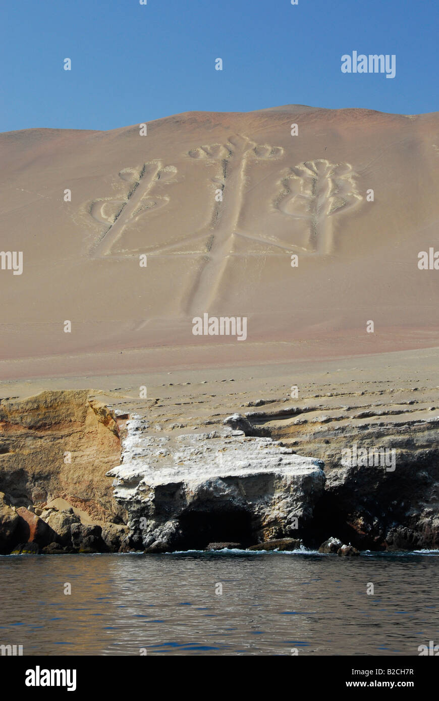 La Candelabra in Paracas National Park, Paracas Peninsula Peru, South ...