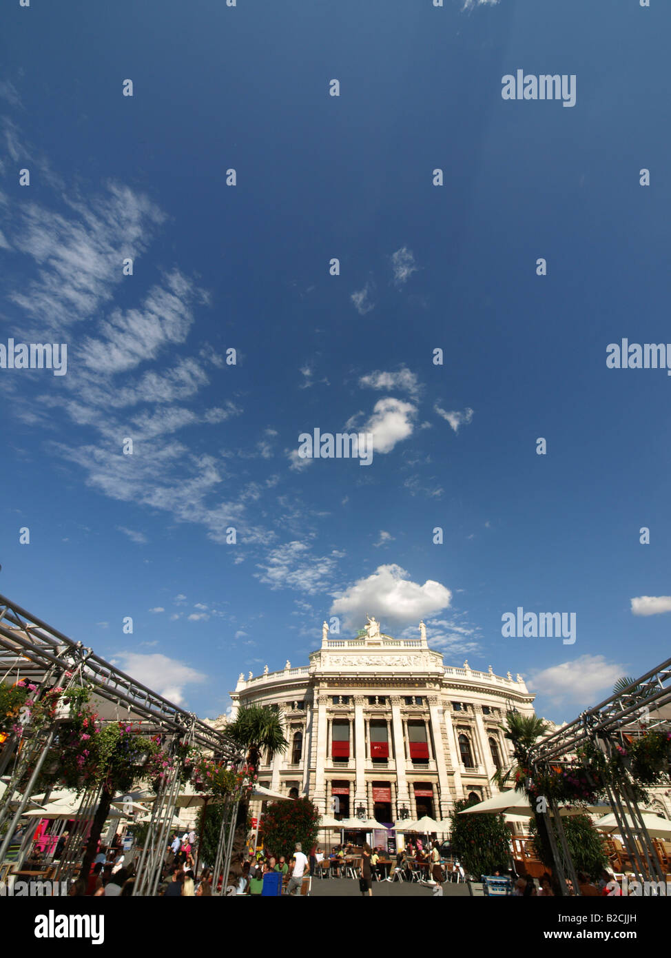 Vienna, Film Festival Rathausplatz 2007, Burgtheater Stock Photo - Alamy