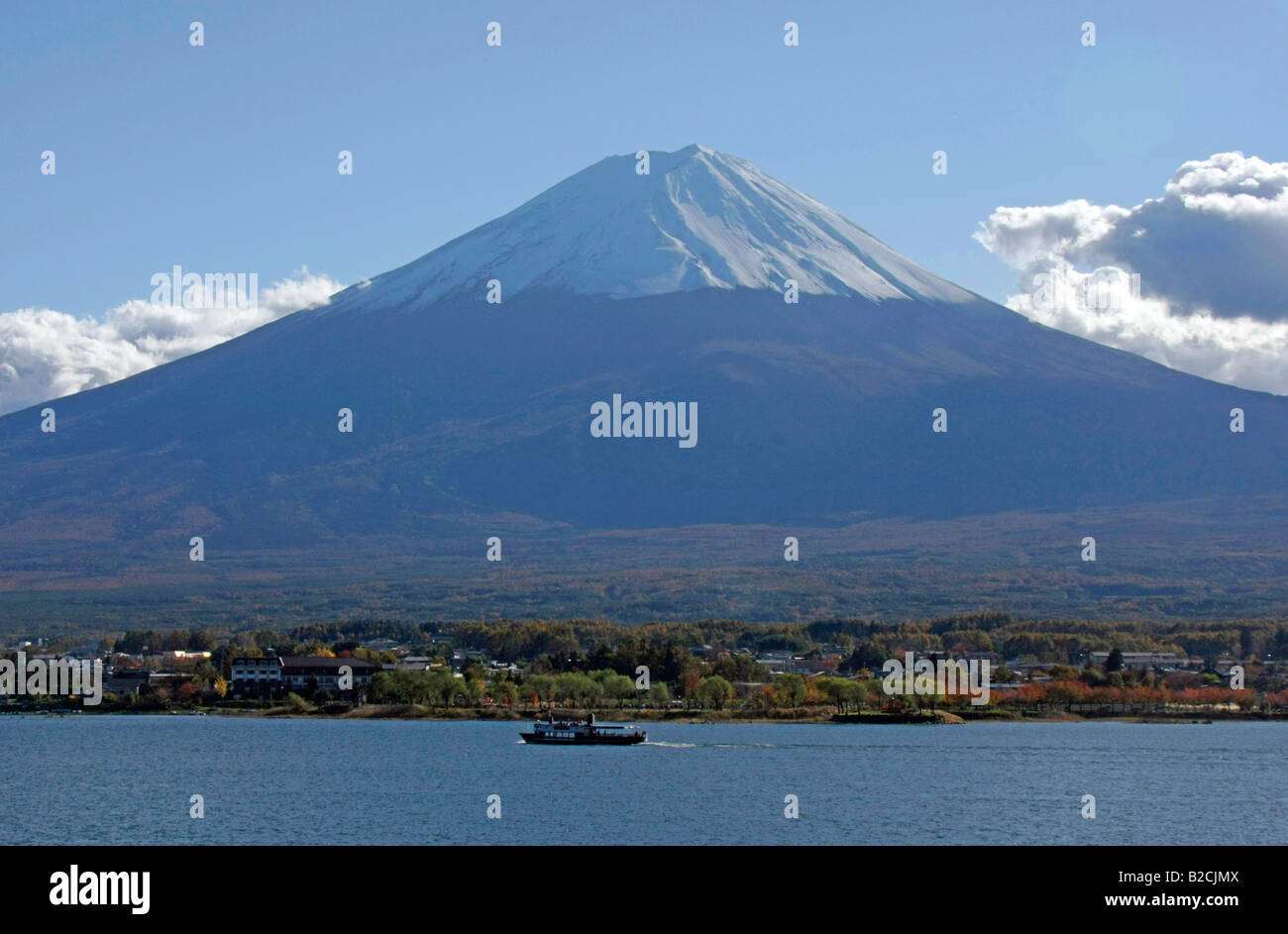 Mt. Fuji view from Kawaguchiko lake Yamanashi Japan Stock Photo - Alamy