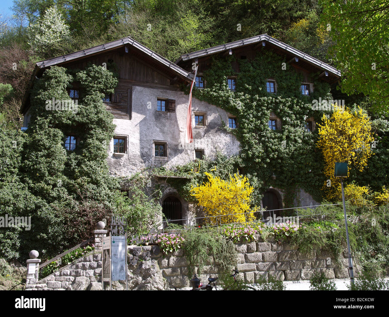 Craftsmanship crafts hi-res stock photography and images - Alamy