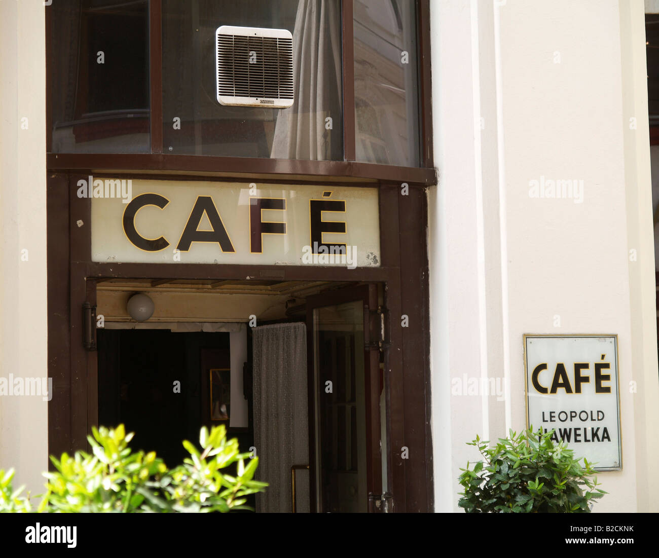 Cafe hawelka hi-res stock photography and images - Alamy