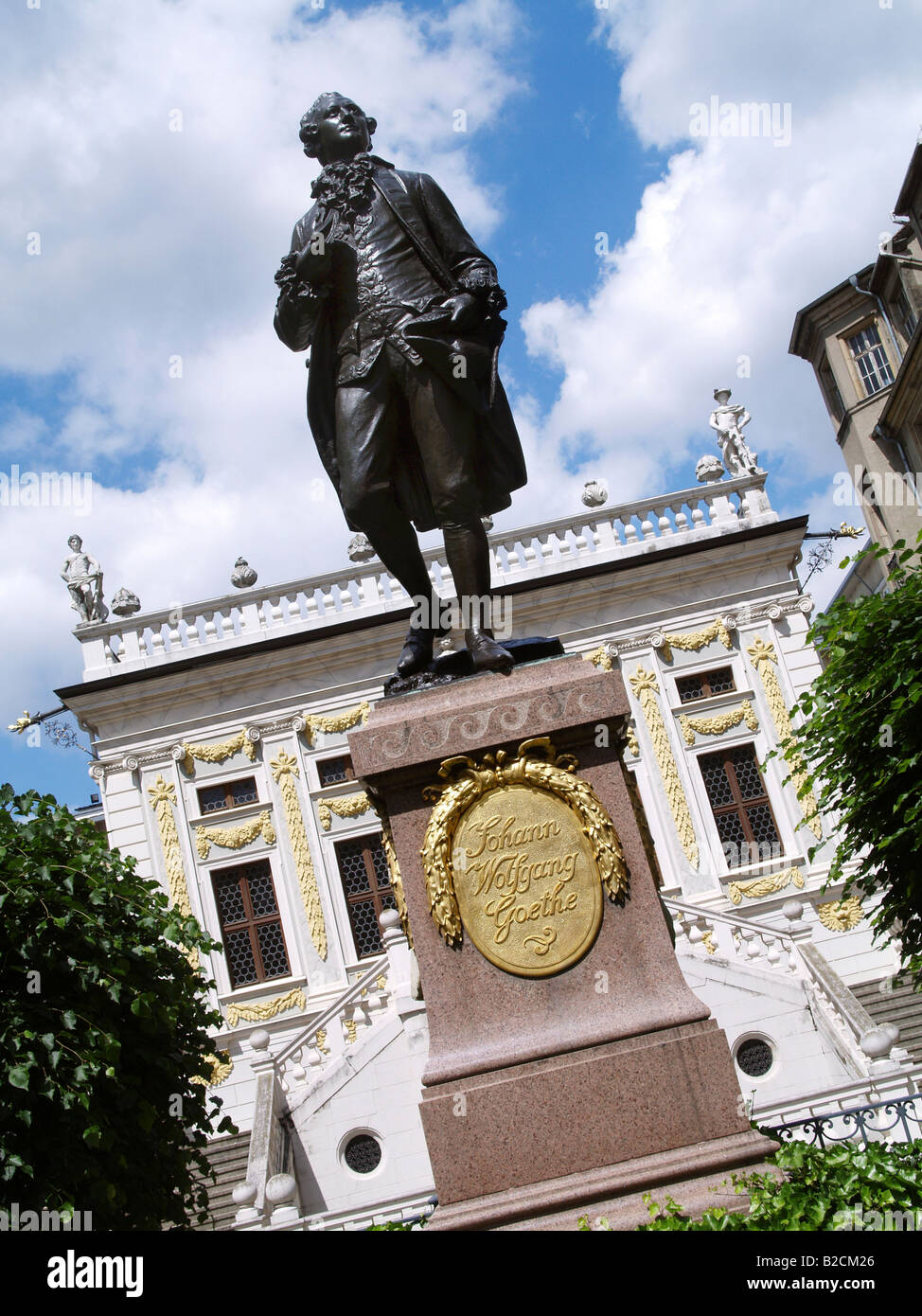 statue Johann Wolfgang Goethe Stock Photo - Alamy