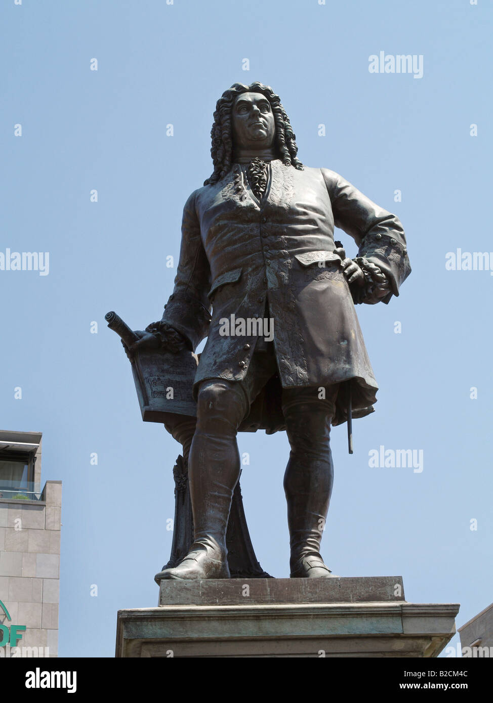 Haendel statue hi-res stock photography and images - Alamy