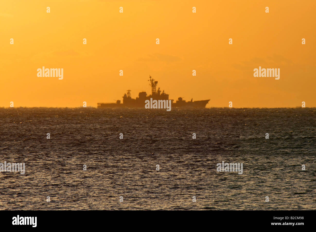 Japan Maritime Self Defence Force Destroyer Hatakaze cruises Tokyo Bay ...