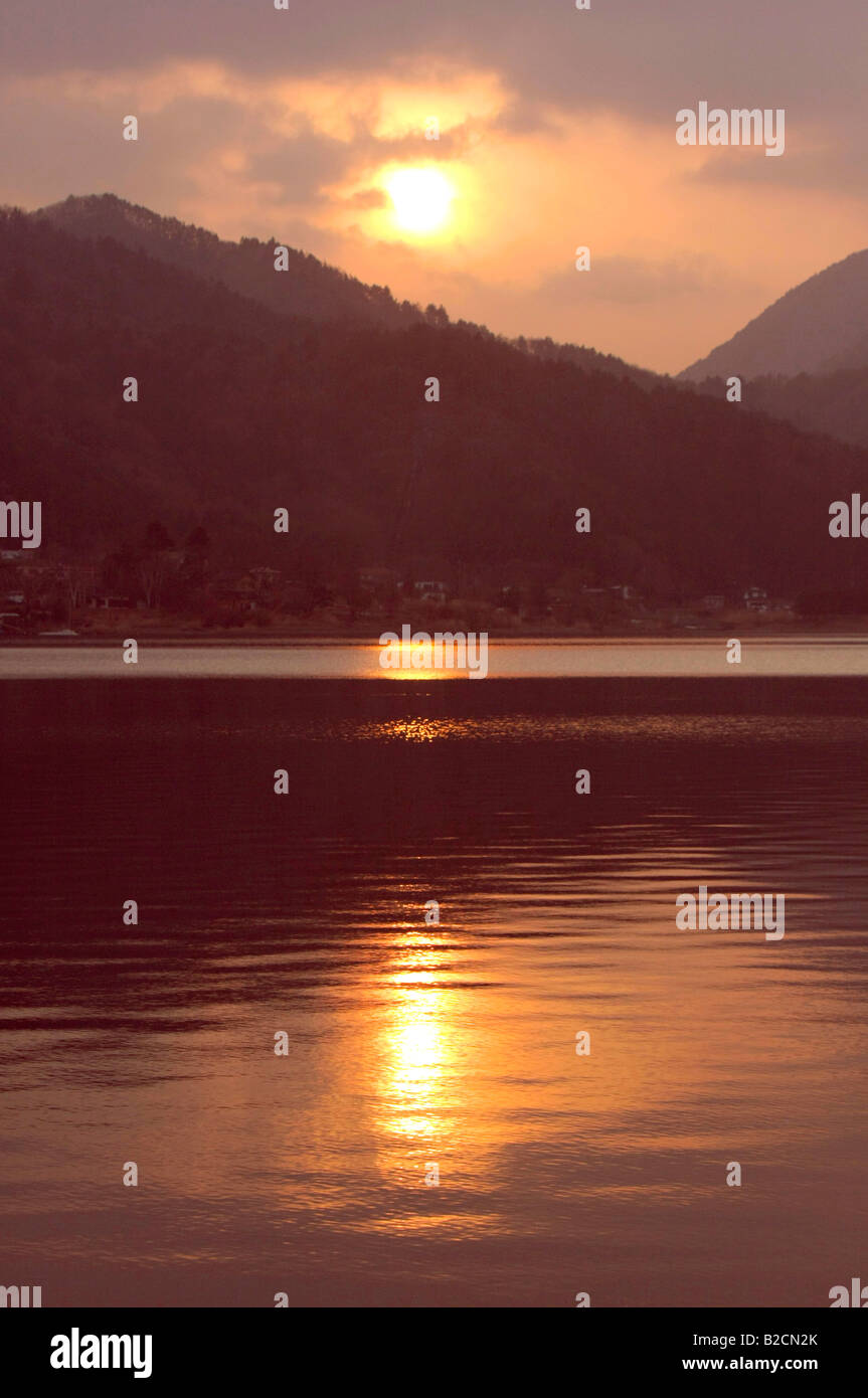 The Sunset at Lake Kawaguchiko Yamanashi Japan Stock Photo - Alamy