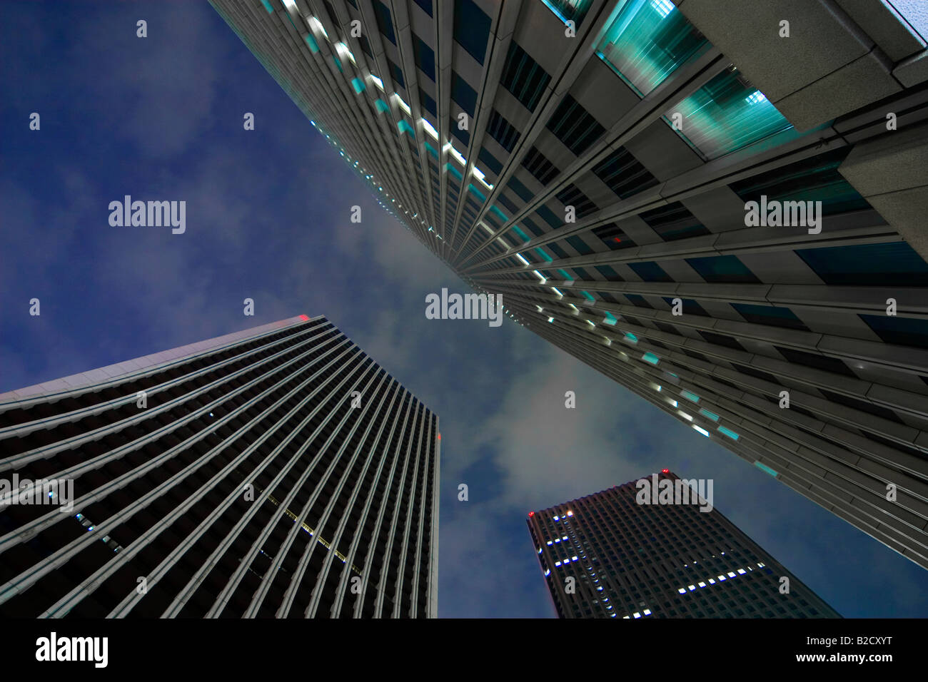 Skyscrapers in Shinkuju Tokyo: the Shinjuku Nomura building, the Sompo ...