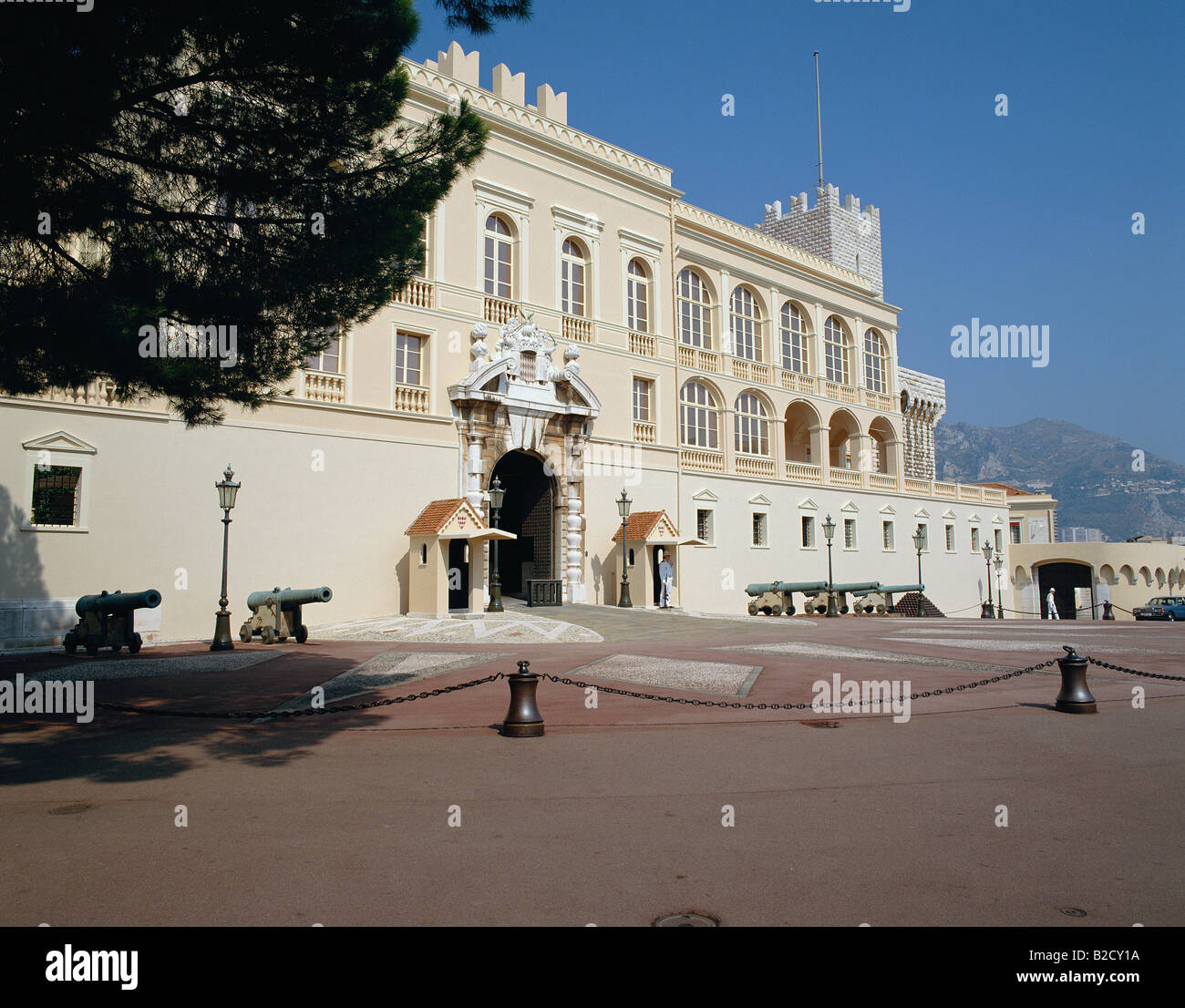 Palace and square Monaco, Cote d‘Azur Stock Photo - Alamy