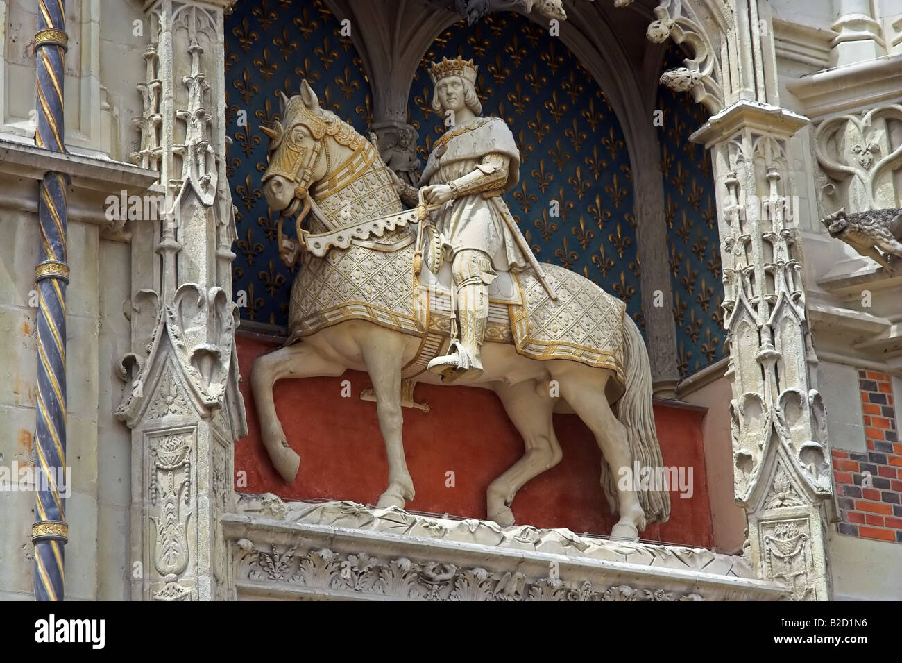 Statue of Louis XII at Chateau de Blois, France Stock Photo - Alamy