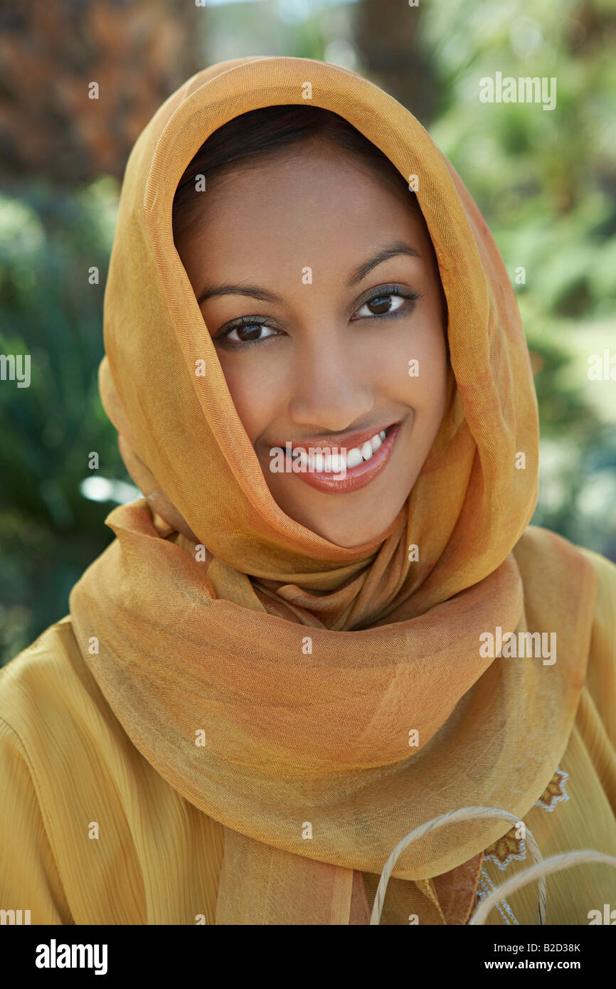 Muslim Woman Stock Photos & Muslim Woman Stock Images - Alamy