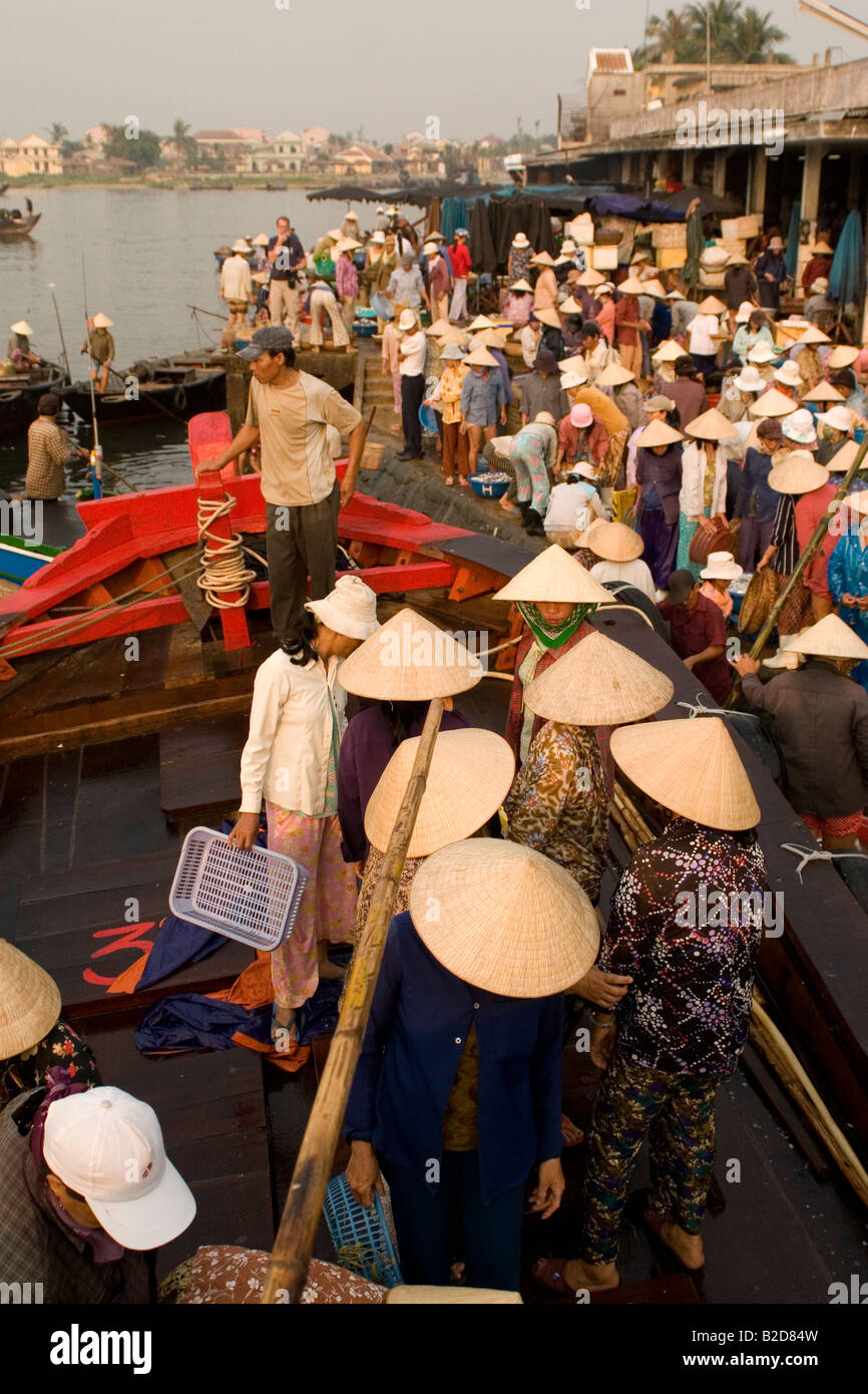 Fish is landed at the fish quay in Hoi An, Vietnam Stock Photo - Alamy