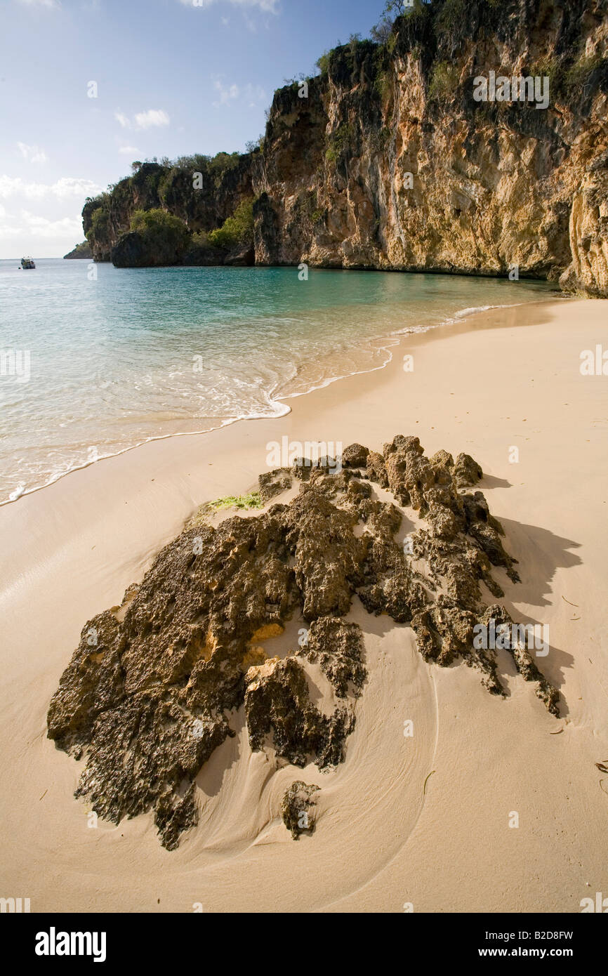 Little bay islands hi-res stock photography and images - Alamy